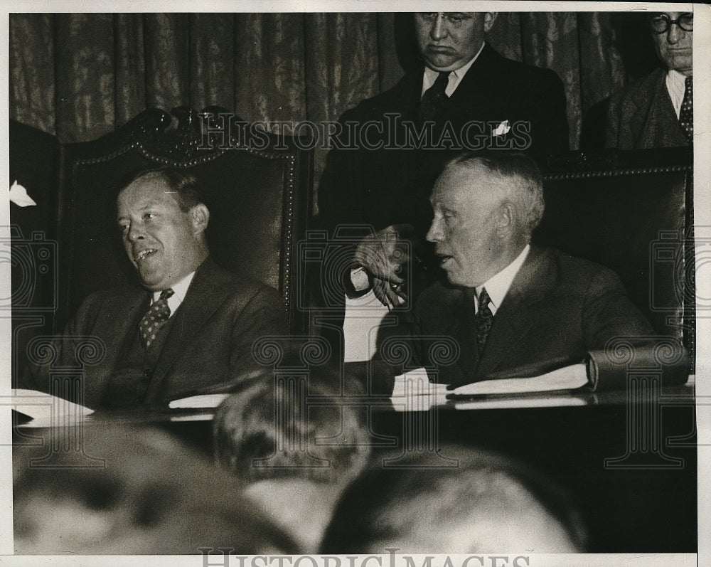 1932 Press Photo Mayor Joseph McKee Attends Meeting - Historic Images