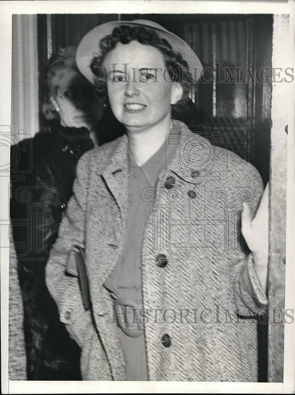 1942 Miss Constance Davis Teacher Charges Mother of Student - Historic ...