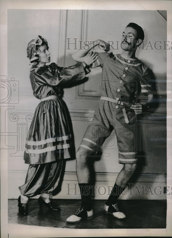 1937 Press Photo Mrs Clay Boland, Gilbert Herman in Charity Ball play ...