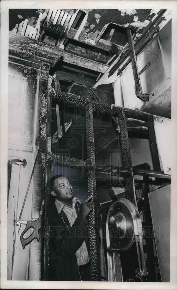 Security guard George Welton at Manor Market - Historic Images