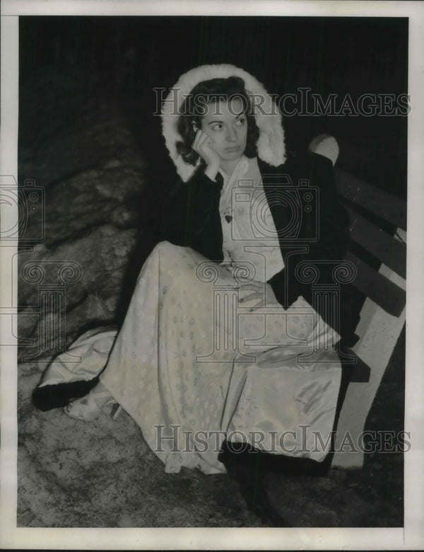 1940 Press Photo Ruth Allen Participates In Glamour Battle In Boston ...
