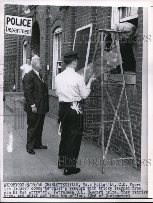1958 Police officers at police station in Charlottesvill, Va - Historic ...