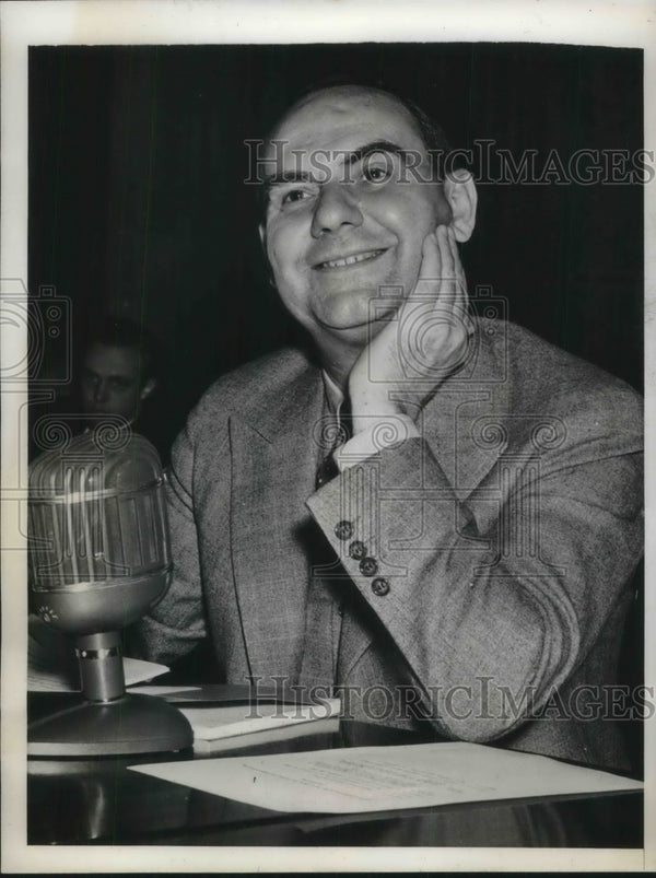 1941 Press Photo D.C> W.L. Blatt, dep. Dir of OPM production Division ...