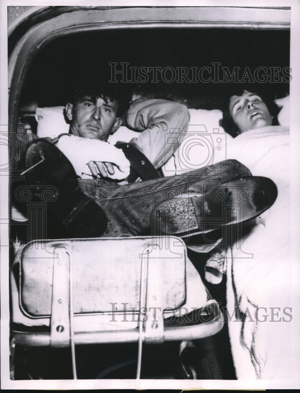 1958 Press Photo Portland, Ore. Jim Ligon, Joan Hughes, struck by ligh ...