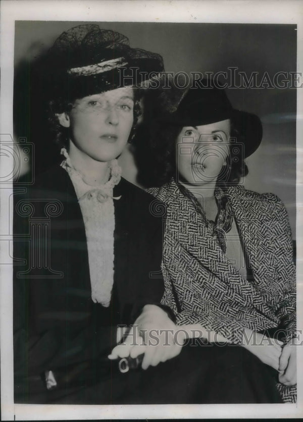 1939 Press Photo Mrs. Frances McDonald with Sister Marjorie O'Hara in ...