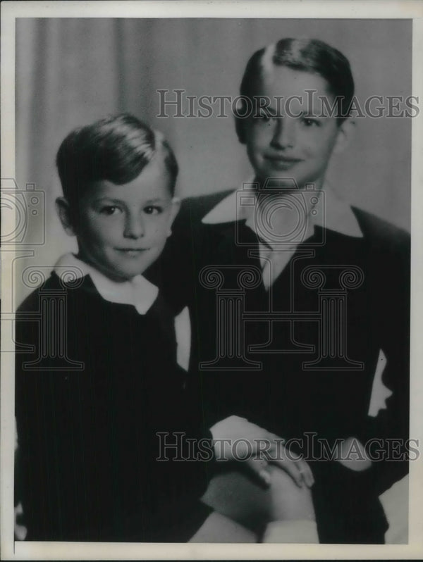 1959 Peter and Constantin, children of V. C. Georgescu - nec13809 ...