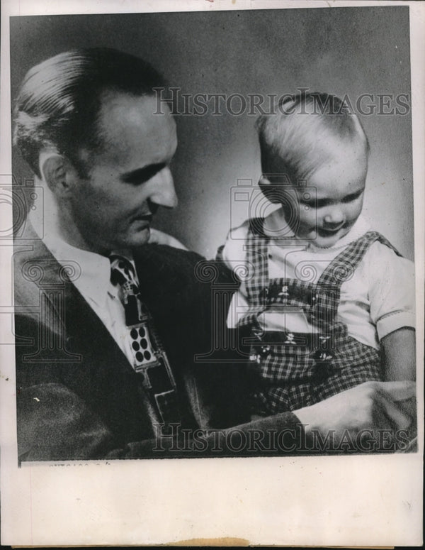 1949 Press Photo Daniel Hearkin With Son Before His Mysterious Disappe ...