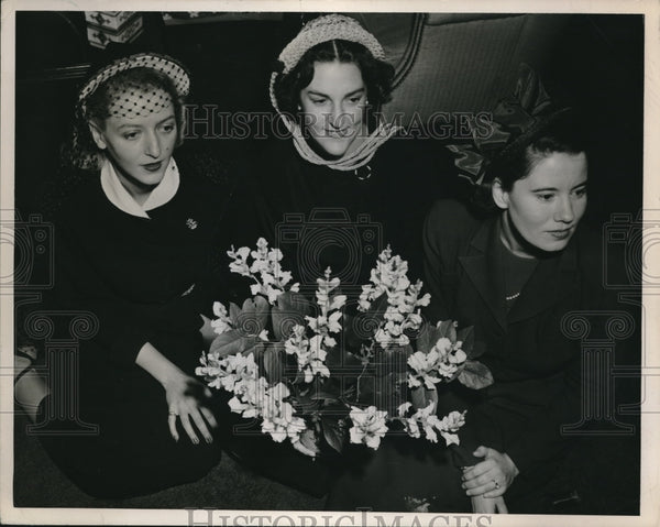 1950 John Thayer William Evans And Francis Squire Wives At Funeral ...