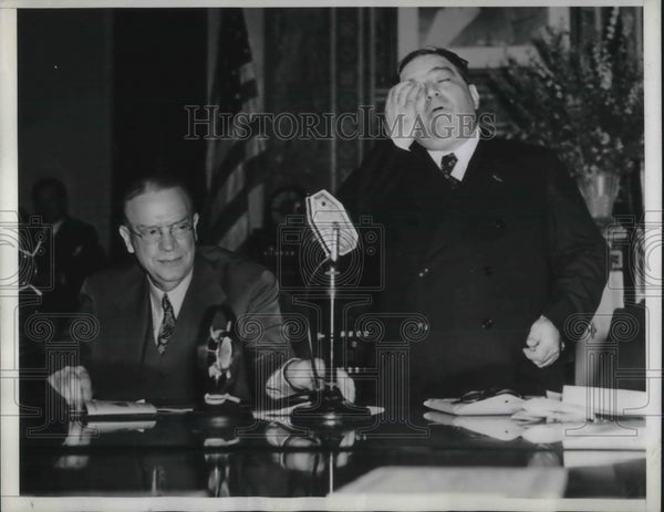 1937 NYC Mayor La Guardia Presides At National Mayors Conference ...
