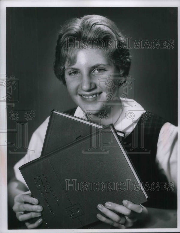 1963 Press Photo Lynn Schuller, 11, from South Euclid - Historic Images