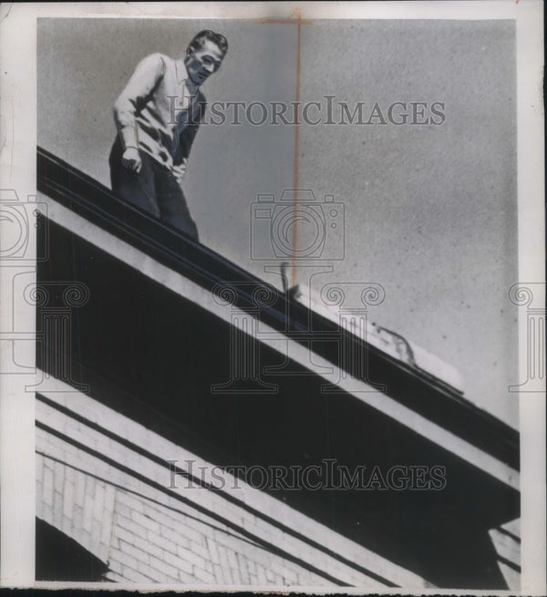 1953 William Failey Stands on Top of State Hotel Roof Before Jumping ...