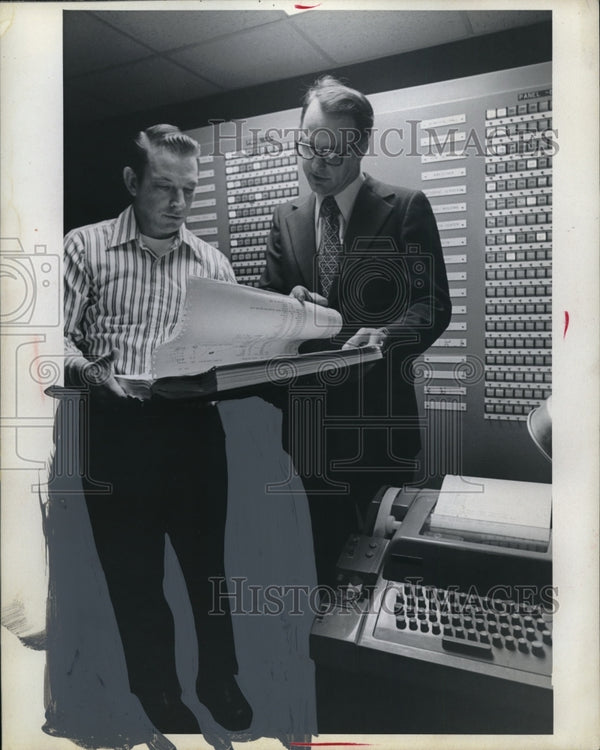 Press Photo Bowling Green State University Frank Fitch, maintenance en ...