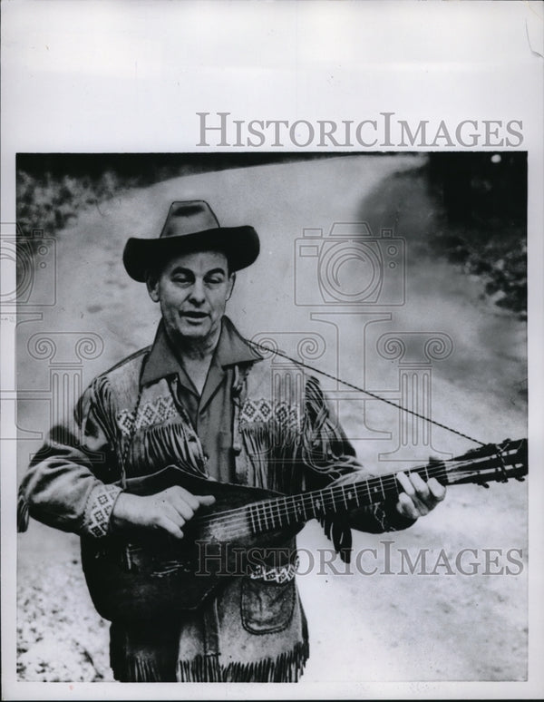1959 Press Photo Jimmie Morris sings fold songs. - nec99381 - Historic ...