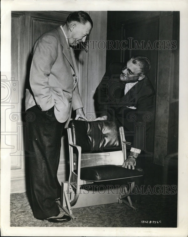 1946 Press Photo Leland Stanford Larry MacPail with C.P. Joslyn with Y ...