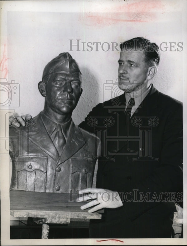 1947 Press Photo William Walter Wescott, American Sculptor With Thomas ...