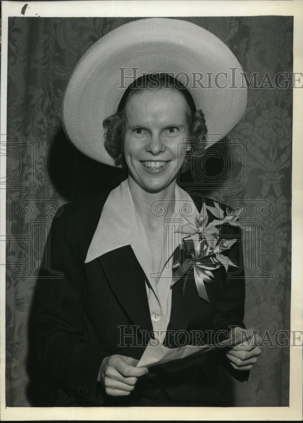 1942 Press Photo Miss Alvera Almcrantz, won the Procter and gamble con ...