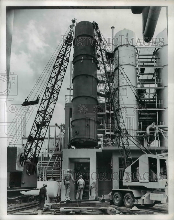 1955 Press Photo Installation of Firestone plant at Lake Charles, Loui ...