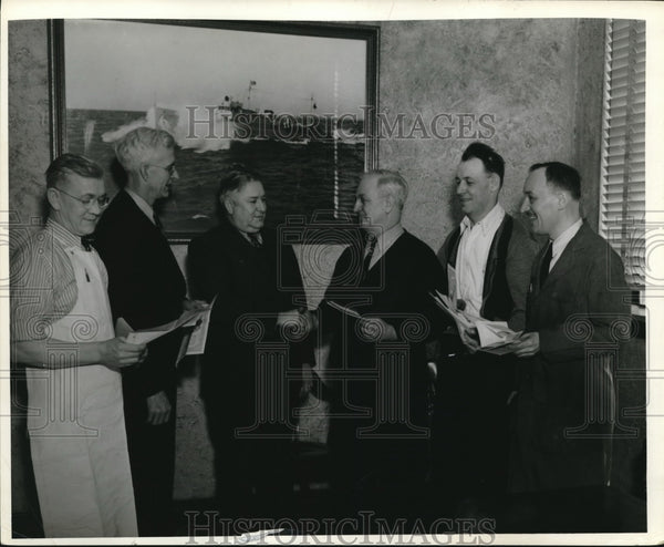 1941 Press Photo George Codrington and Joseph Hodgson shaking hands ...