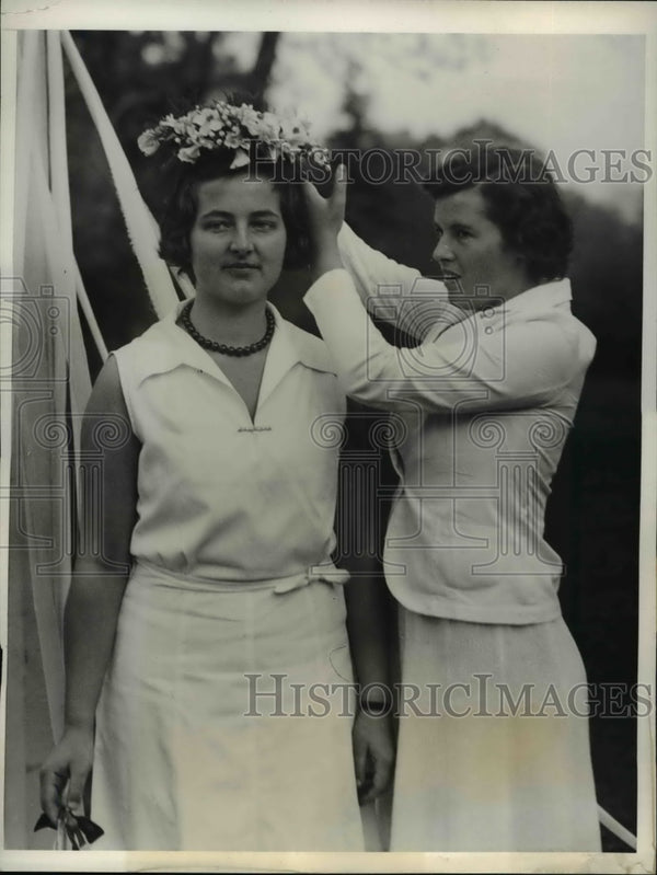 1933 Press Photo Josephine Williams President of Senior Class and Quee ...