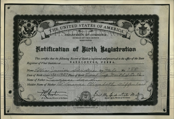1938 USA notice of Birth registration Mrs LD Sanders - Historic Images