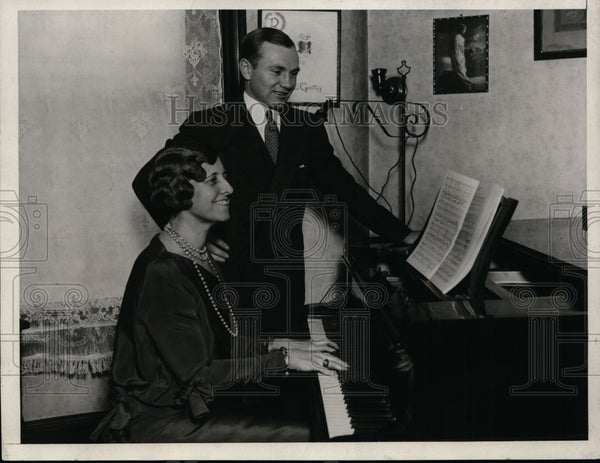 1930 Press Photo Jockey Earl Sande with Piano Teacher Estelle - nef319 ...