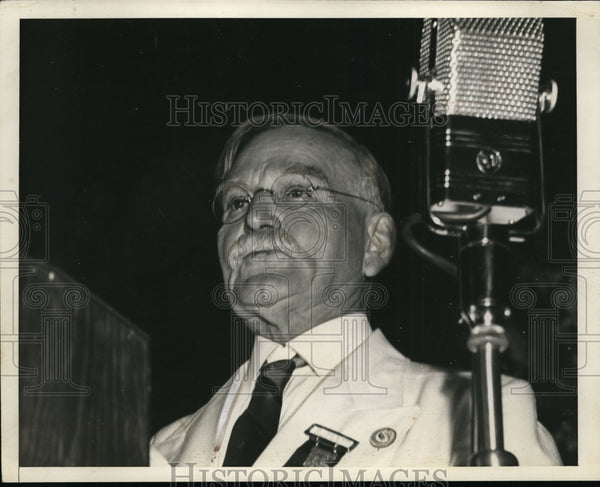 1939 Dr James Rice Speaking - nef37413 - Historic Images