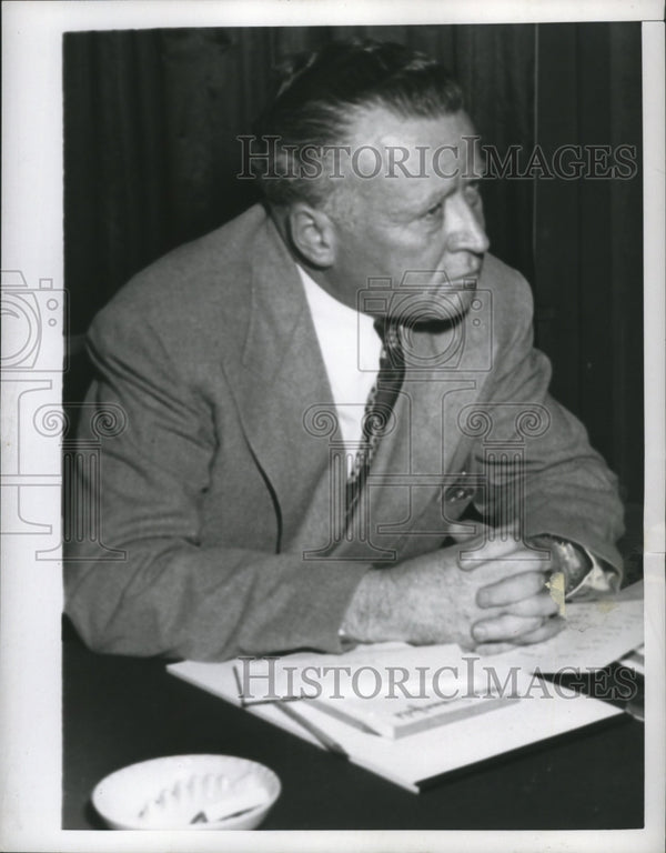 1952 Arthur Summerfield - Historic Images