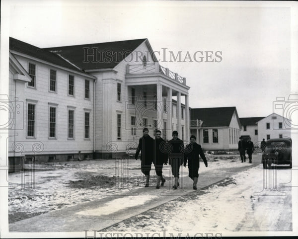 1942 Press Photo Great Lakes Naval Training Station a Great Lakes Illi ...