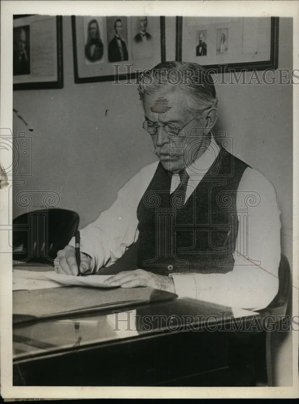 1930 Press Photo New York Charles R. Flint Returns to Work After Retir ...