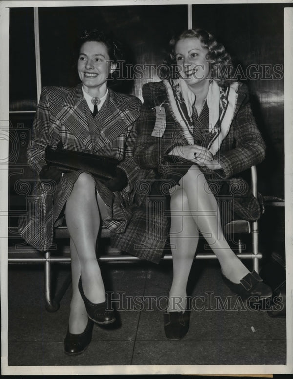 1946 Press Photo New York G.I. Brides Minnesota Bound Arrive on Queen ...