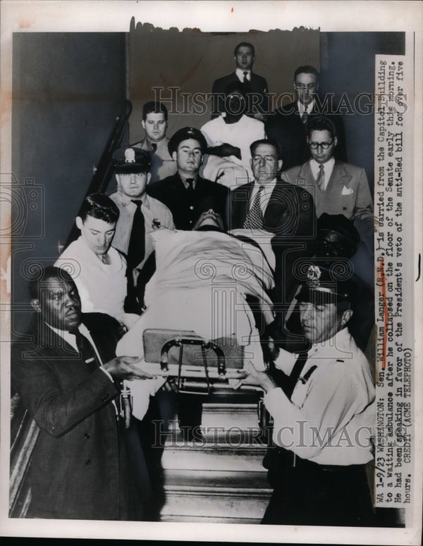 1923 Press Photo Senator Langer Carried from Capitol Building to Ambul ...