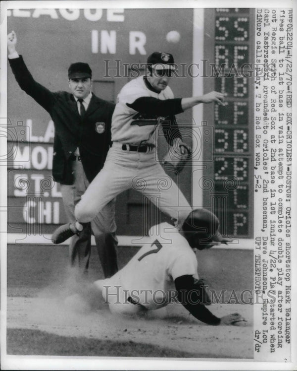 1970 Press Photo Baltimore's Belanger & Boston's Reggie Smith in Actio ...