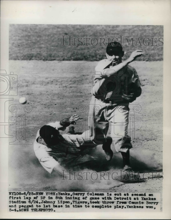 1949 Press Photo Gerry Coleman out at 2nd, Johnny Lipon makes play - n ...
