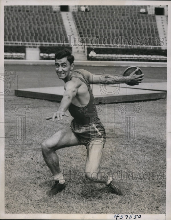 1938 Press Photo NYC Joseph Scott in discus for Western Reserve U - ne ...
