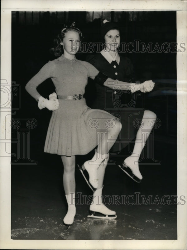 1938 Press Photo Nancy Mae Woodbury & Mary Taylor to competing in comp ...
