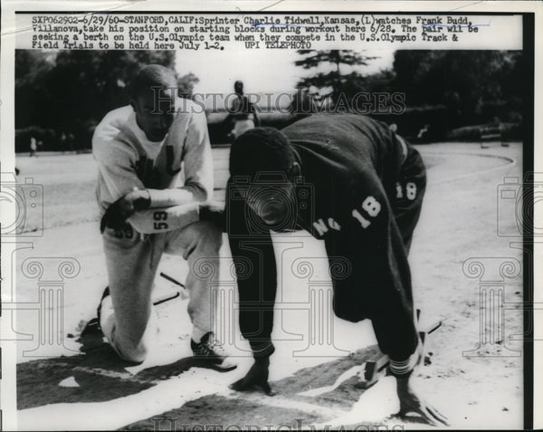 1960 Press Photo Sprinter Charlie Tidwell watches Frank Budd take posi ...