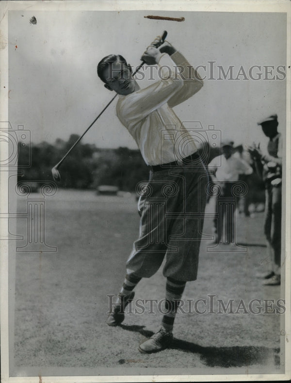 1937 golfer Ralph Guldahl showing his form - Historic Images