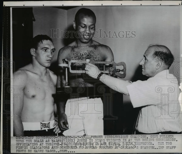 1957 Gene Fullmer, Ralph Tiger Jones weigh in for Chicago bout ...