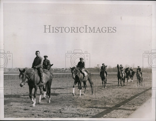 1937 Press Photo line of 2 yr. old horses owned by William Ziegler, Be ...