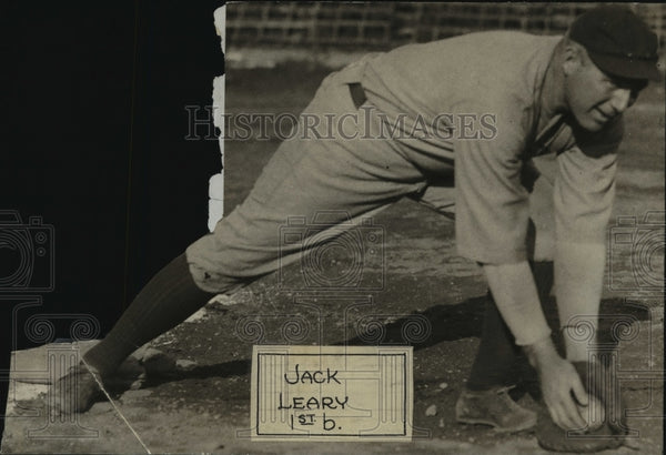 1954 Press Photo Baseball player Jack Leary - net26945 - Historic Images
