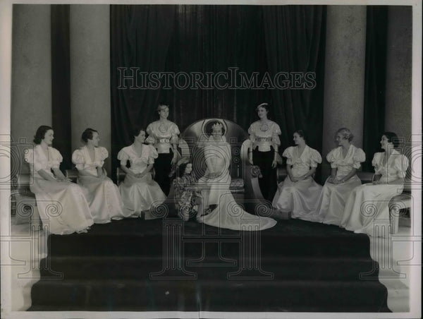 1937 Press Photo Nancy Bumpus, Queen, Tournament of Roses Parade ...