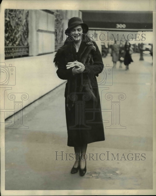 1932 Press Photo Mrs Edward Colhoun Smith nee Helen Jenkins on Park Av ...