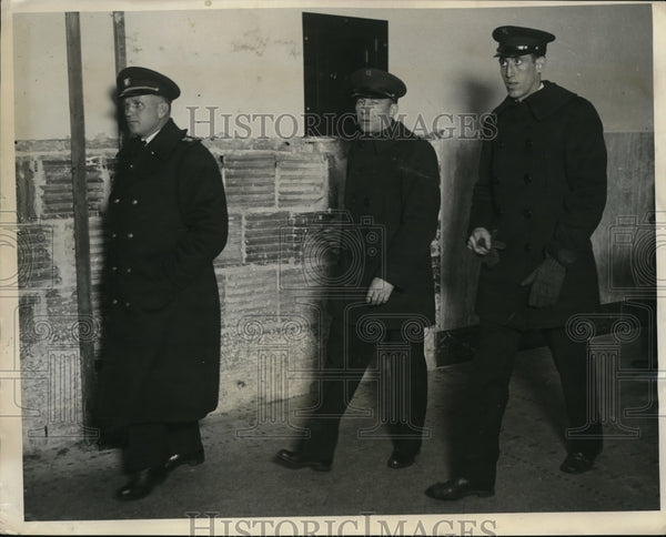 1930 Press Photo Coast Guard Captain Paul Forner, Rudolph Thompson, As ...