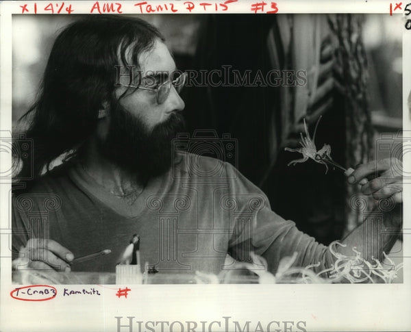1982 Press Photo Robby Rodriguez, Glassblower, at LaCombe Crab Festiva ...