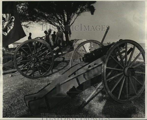 1966 Press Photo Southern Skirmish Association cannon shoot at Ft. Pik ...