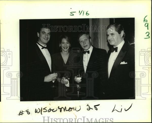 1988 Press Photo Ron and Sally Forman with others at event. - Historic ...