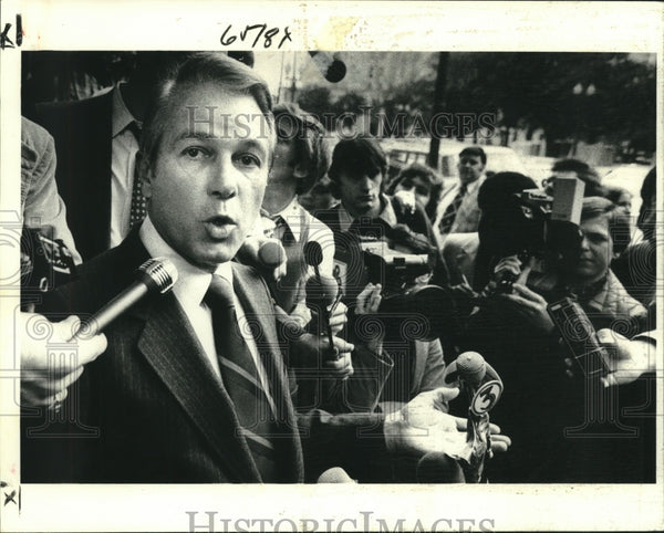 1980 Trial - Governor Edwin Edwards After Grand Jury Appearance ...