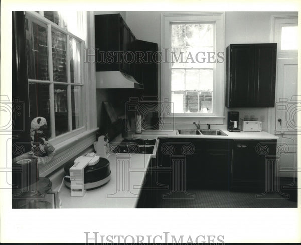 1994 Press Photo Barbara Ferguson's kitchen area. - nob09949 - Historic ...