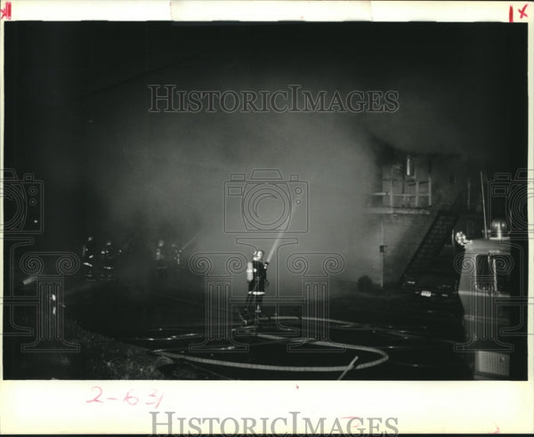 1989 Press Photo New Orleans firefighters battle fire, 2007 Montegut ...