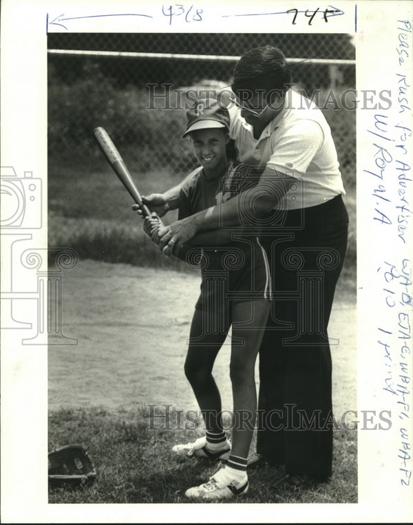 1982 Wayne Francingues coaches daughter Stacey batting stance ...